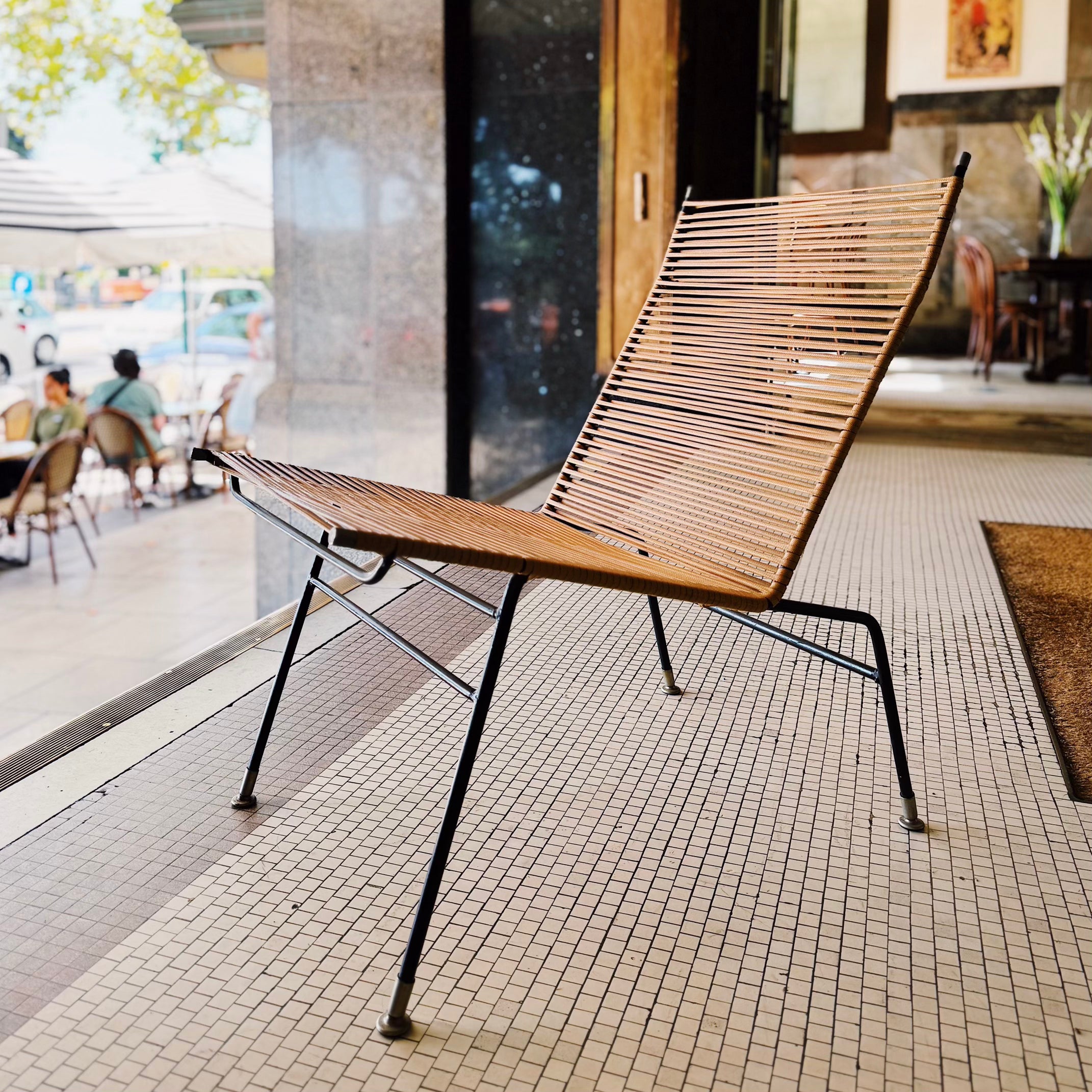 MEADMORE ORIGINALS / 1953 String Lounge Chair – Domestic Fantasies